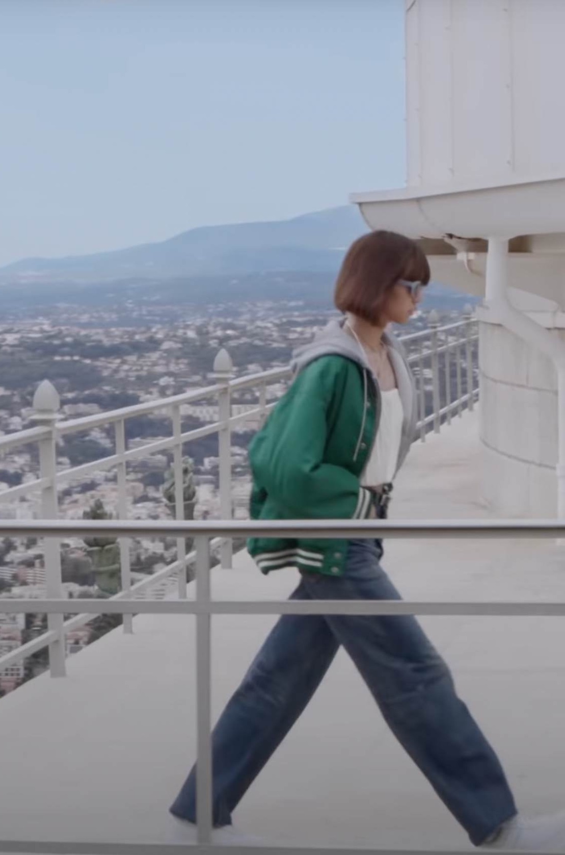 全場名模都被比下去？Lisa首次驚喜為Celine行show！ – BeautyExchange