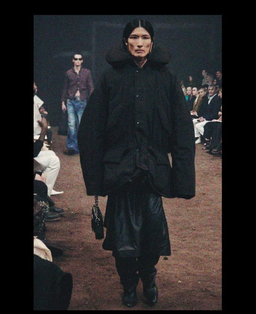 50歲亞裔女人Suzi曾被嘲最醜model！早年喪夫＋自強終成模特兒界新星 – BeautyExchange