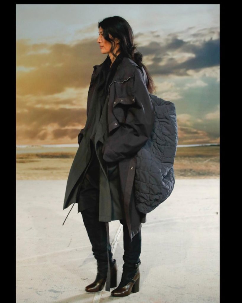 50歲亞裔女人Suzi曾被嘲最醜model！早年喪夫＋自強終成模特兒界新星 – BeautyExchange