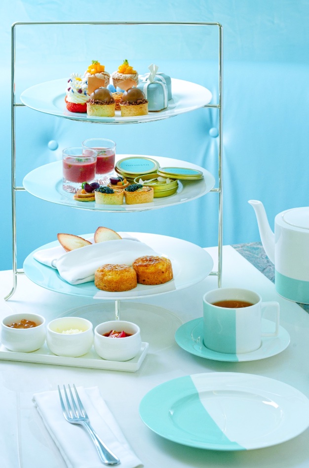 這是屬於Tiffany女生的季節！在Tiffany Blue夢幻玻璃盒子裡嘗限定下午茶 – BeautyExchange