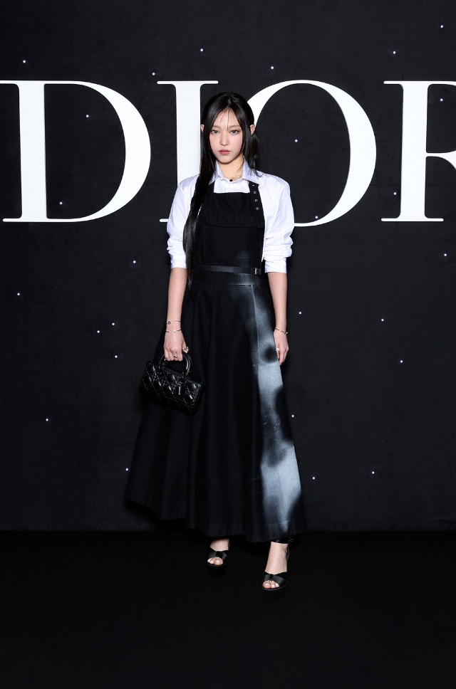 明明是 Dior 男裝秀，但小女孩 Haerin 反而成為了焦點？ – BeautyExchange